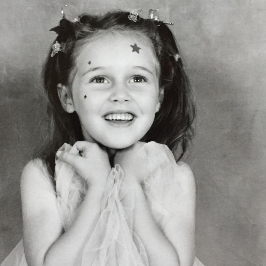 Alycia Debnam Carey-Bio! Net Worth! Relationship! Career! Instagram