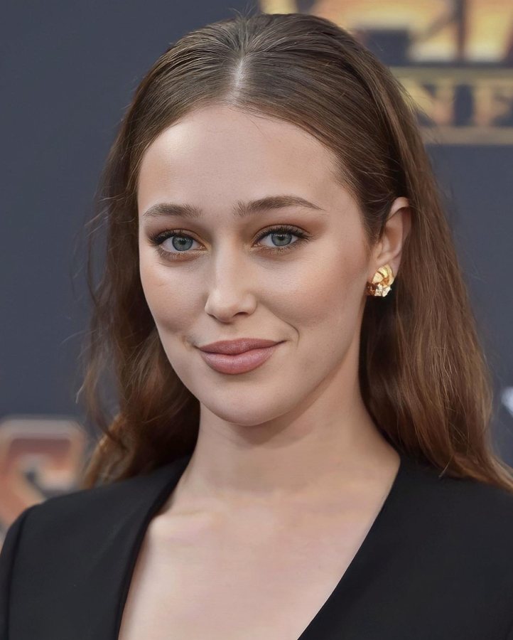 Alycia Debnam Carey-Bio! Net Worth! Relationship! Career! Instagram